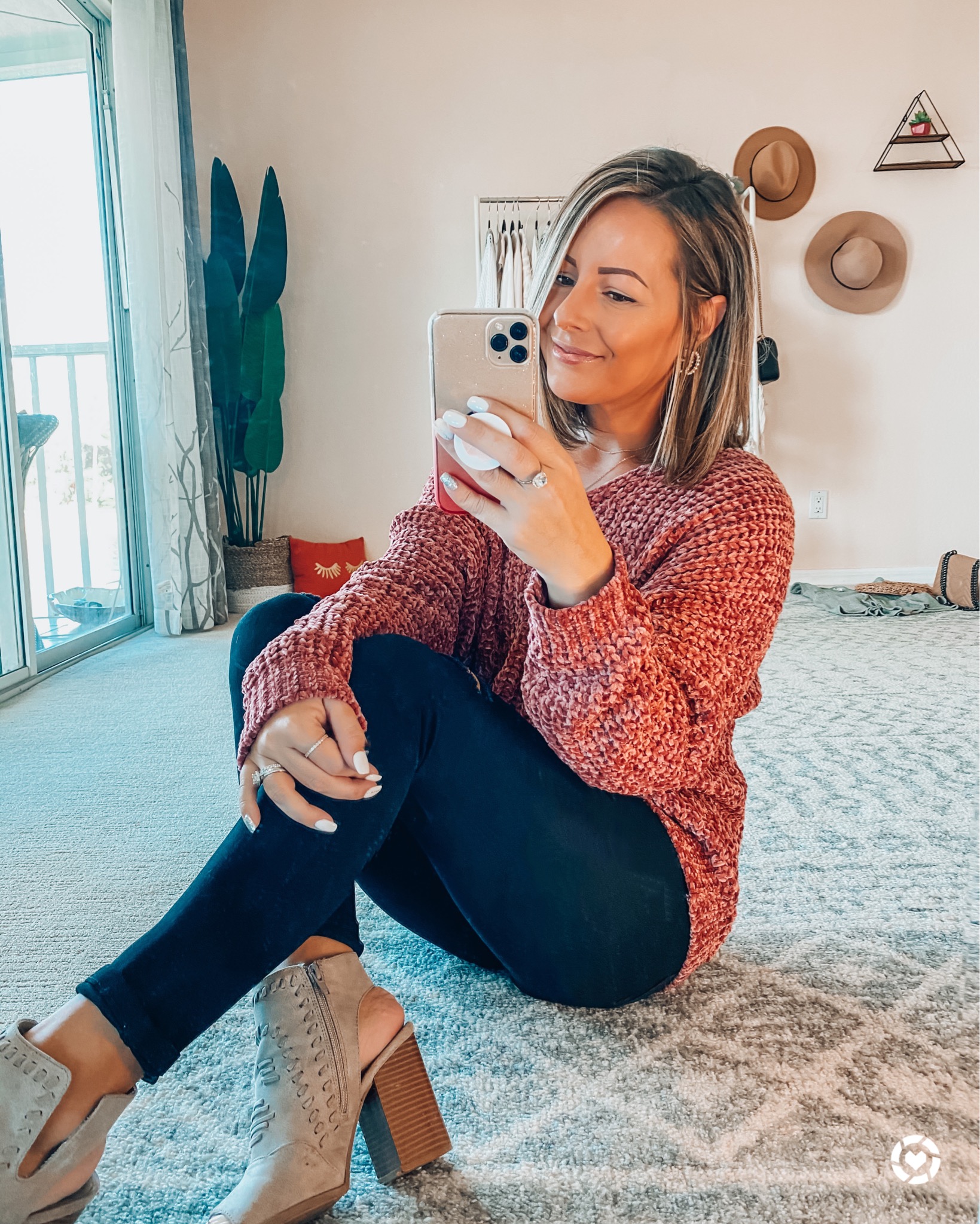 Outfit Inspirational Ideas - World of Modern Mom
