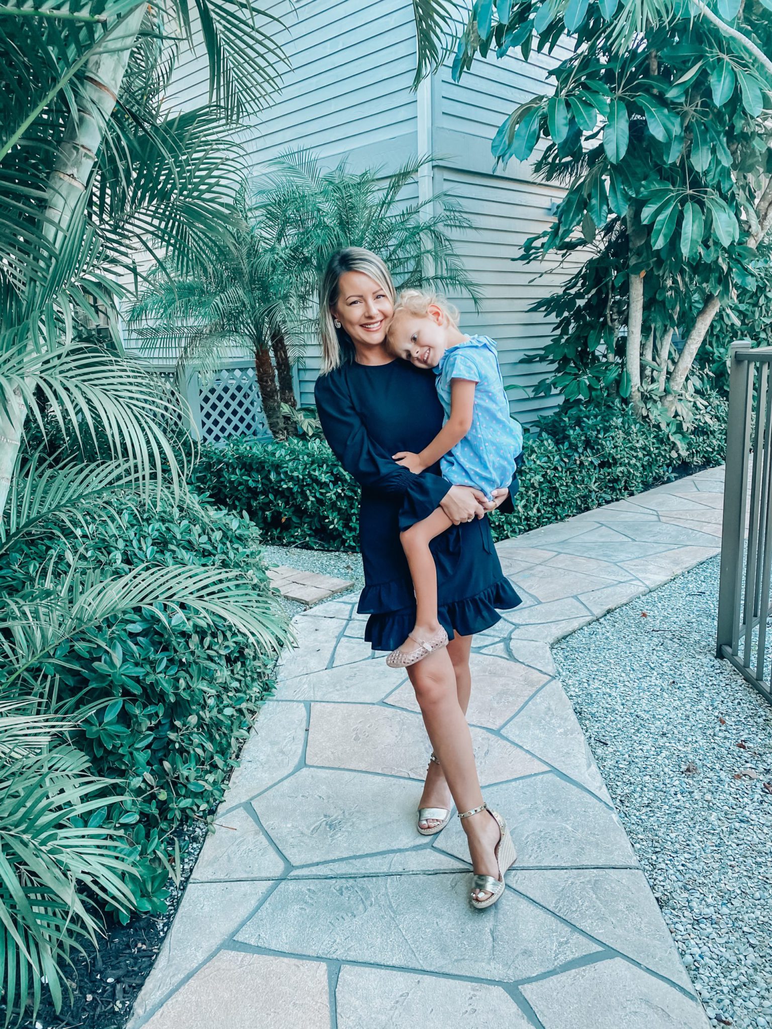 Outfit Inspirational Ideas - World of Modern Mom